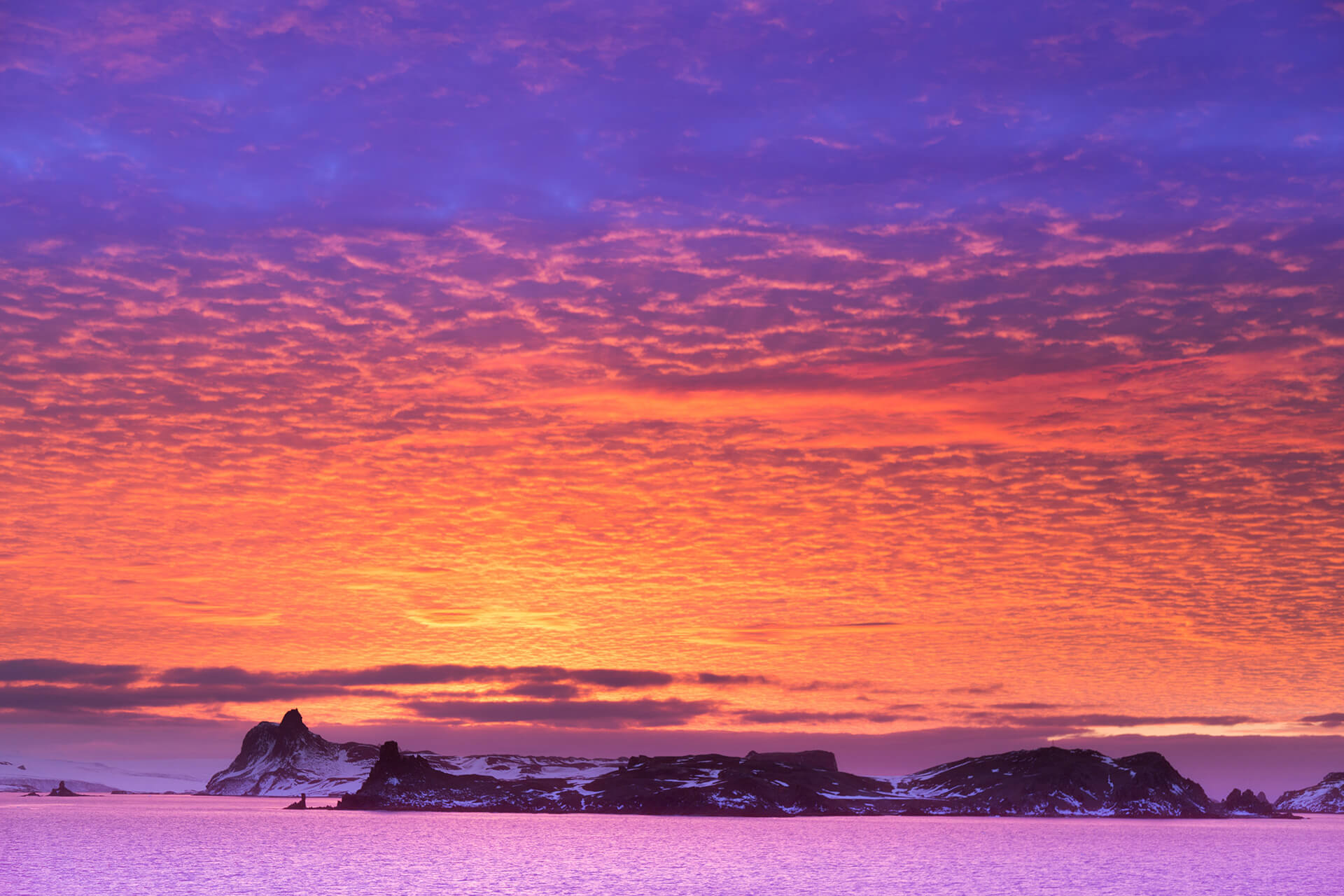 Antarctica's Sunrise, Sunset & The Green Flash Phenomenon