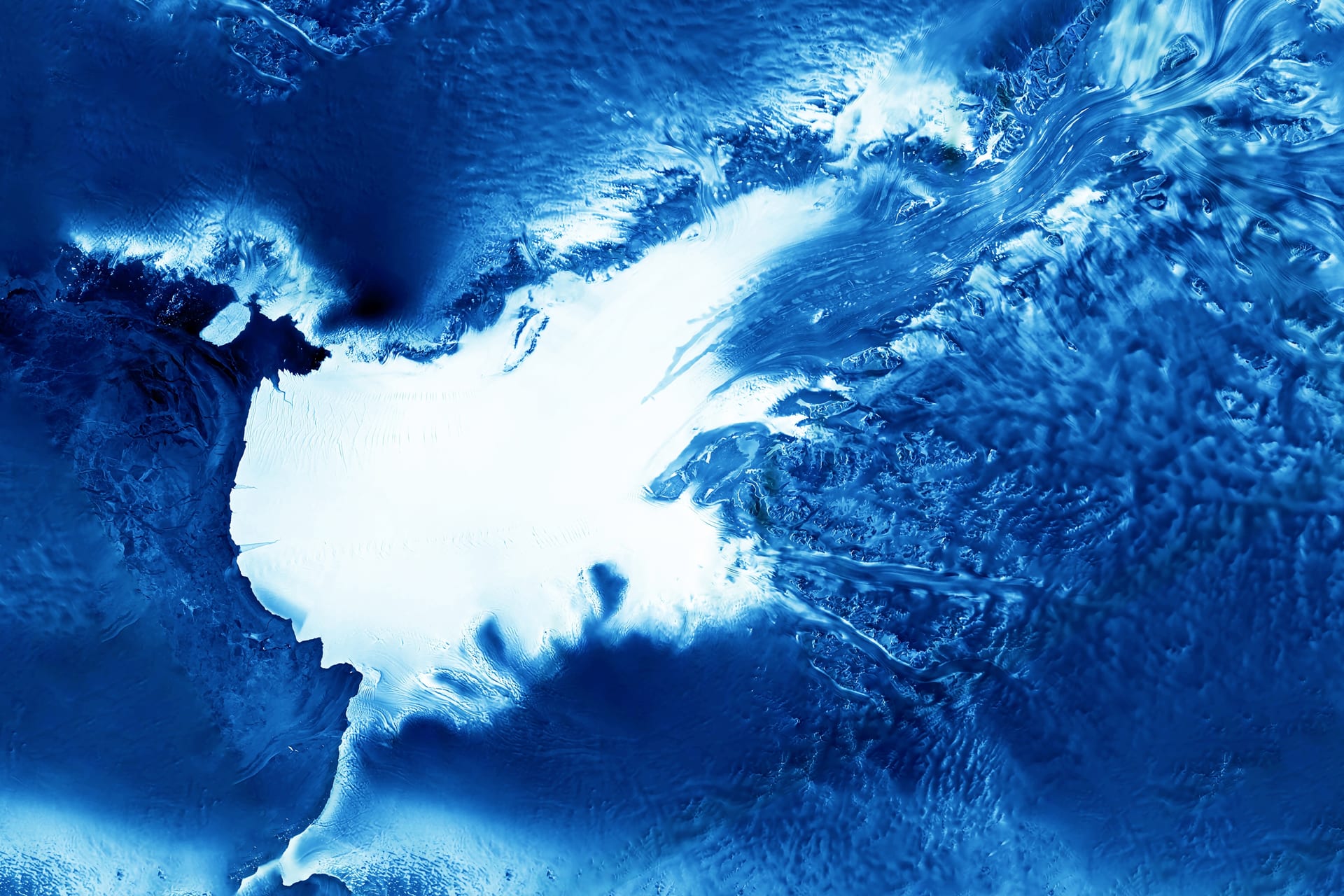 How Big Is Antarctica? Size Comparison & Seasonal Changes