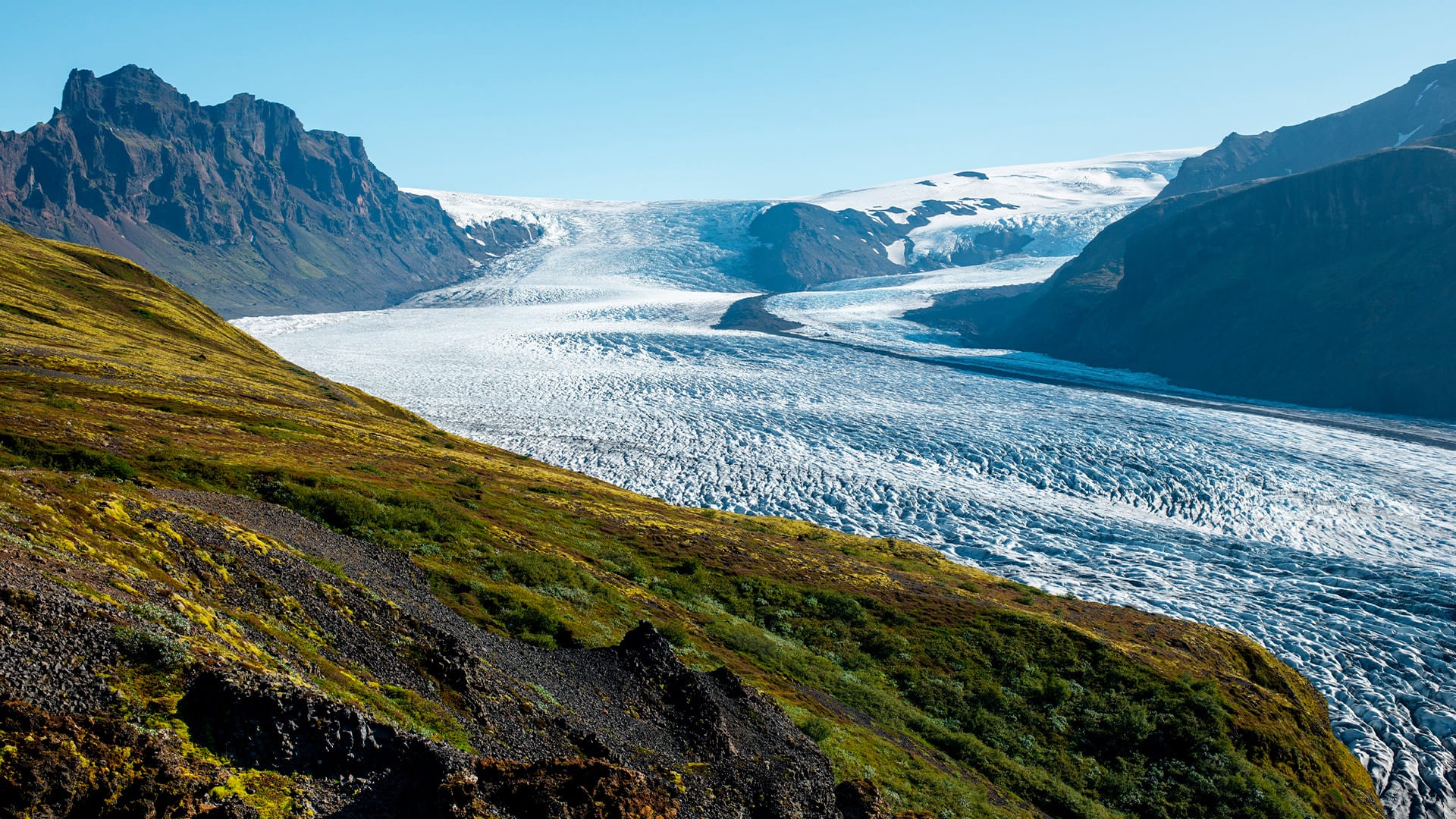 Iceland Circumnavigation: Helicopters, Glaciers And Volcanoes