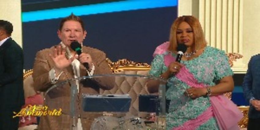 Pastor Dan willis and Pastor Ose Oyakhilome is live on set at Day 4 of ...