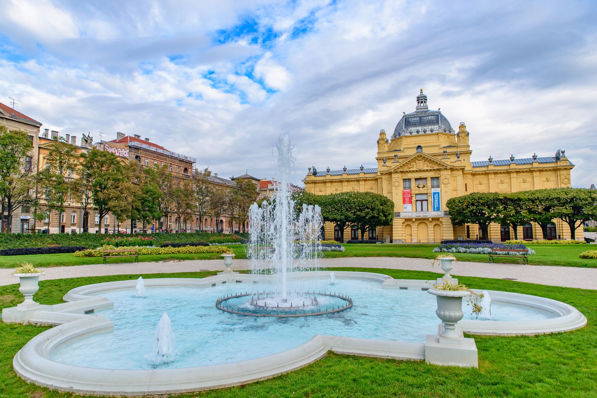 Things to see in Zagreb: cafés, museums, parks and urban cityscape ...