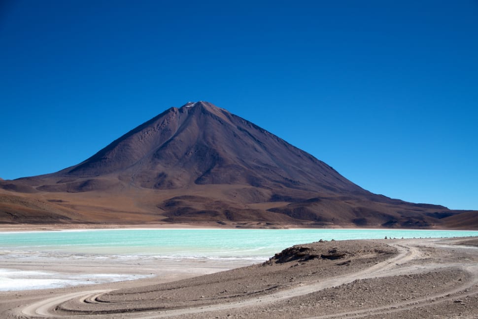 Best Time to See Laguna Verde in Bolivia 2018 - When & Where to See