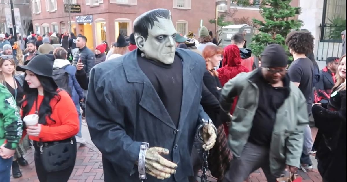 Halloween in Massachusetts: Parties & Attractions 2025 - Rove.me