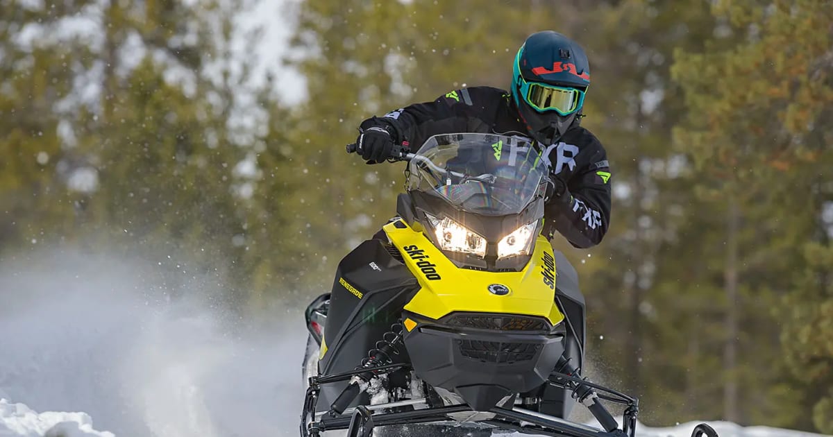 Ski Doo Renegade EFI 137" - 600 CC Single Rider Snowmobile … | Eagle ...
