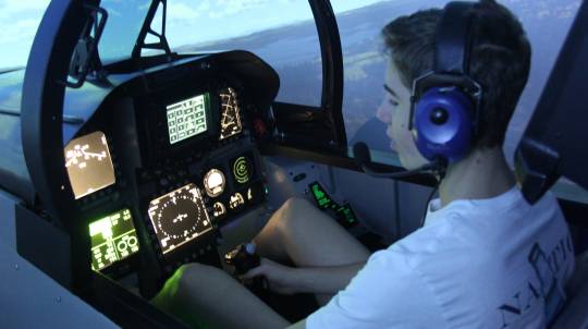 Flight Simulator Experiences With RedBalloon - For Flying Enthusiasts