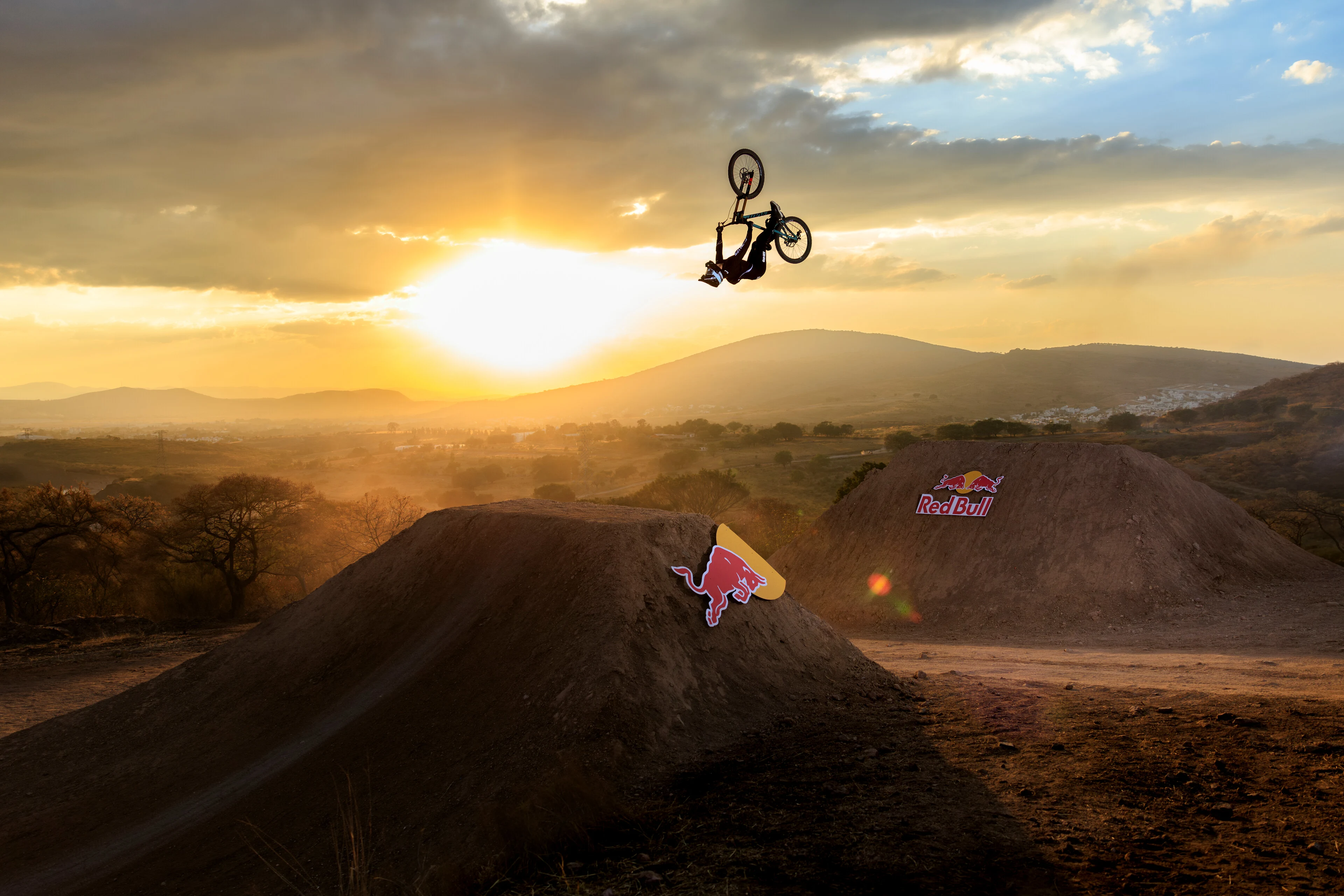 Videos Images Editorial