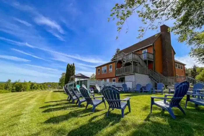 Spring Hill Recovery Center: Insurance, Reviews & Testimonials (Ashby ...