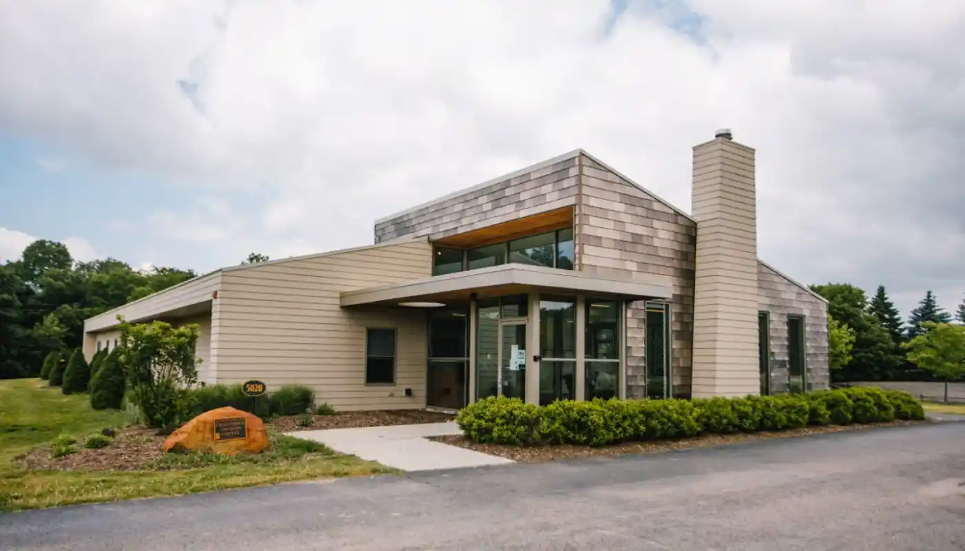 Rose Hill Center: Treatment Options, Amenities & Photos (Holly, Michigan)