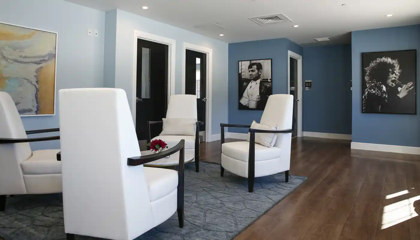 Recovery Centers of America at Danvers: Insurance, Amenities & Photos ...