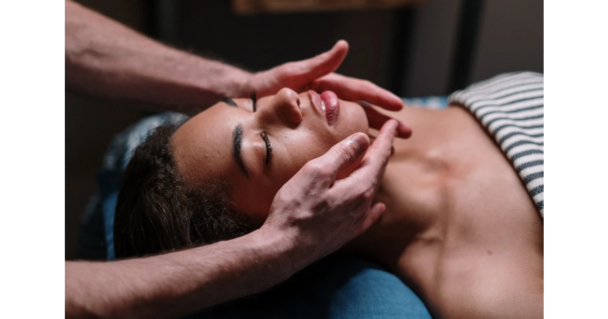 Massage Therapy for Addiction Recovery: How Touch Heals the Mind, Body ...