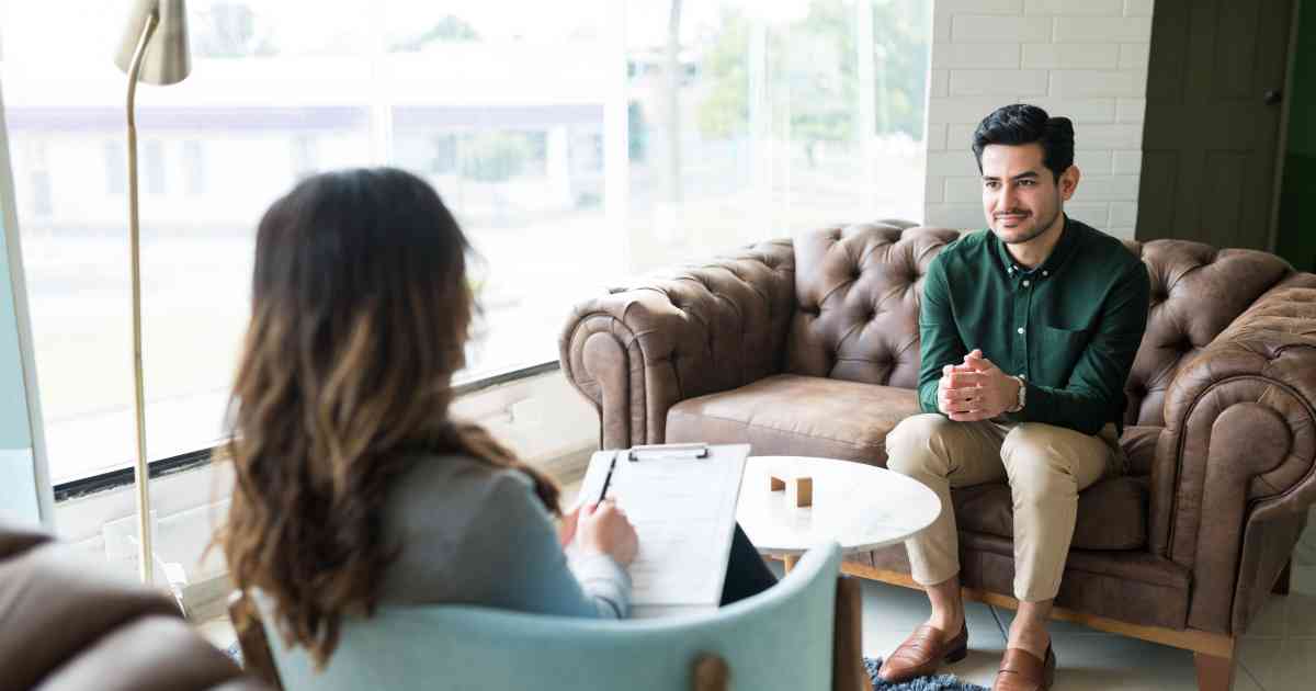 Navigating Therapy: 11 Tips for Finding the Right Therapist