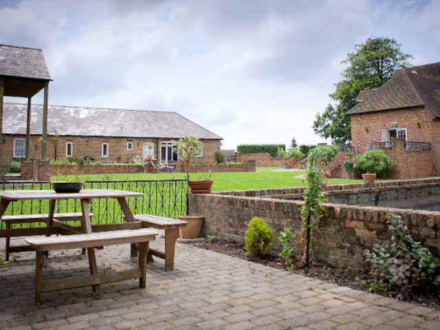 PROMIS Hay Farm: Insurance, Amenities & Photos (Kent, England)