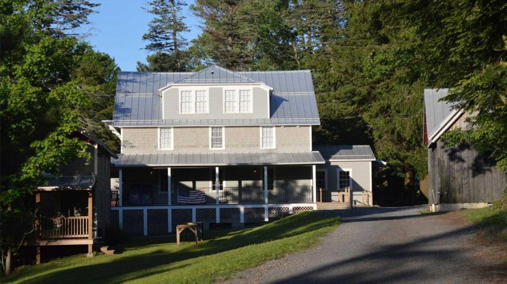 Jacob’s Ladder: Treatment Options, Amenities & Photos (Aurora, West Virginia)