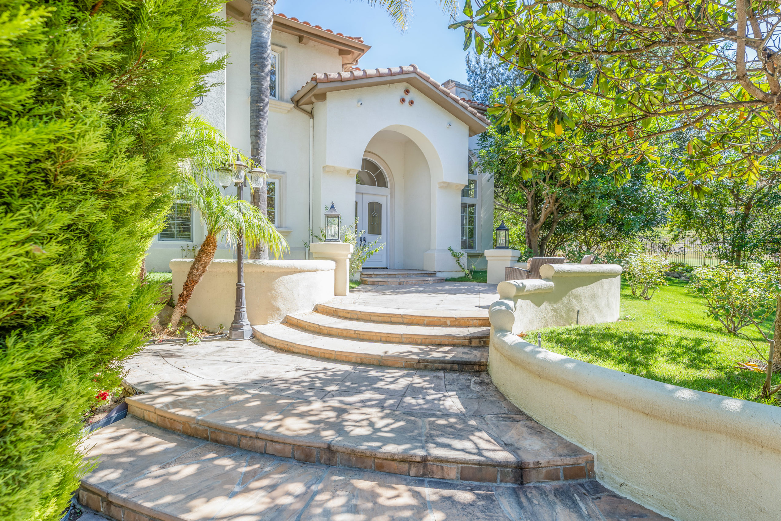 Altitude Recovery Community: Insurance, Specializations & Photos ...