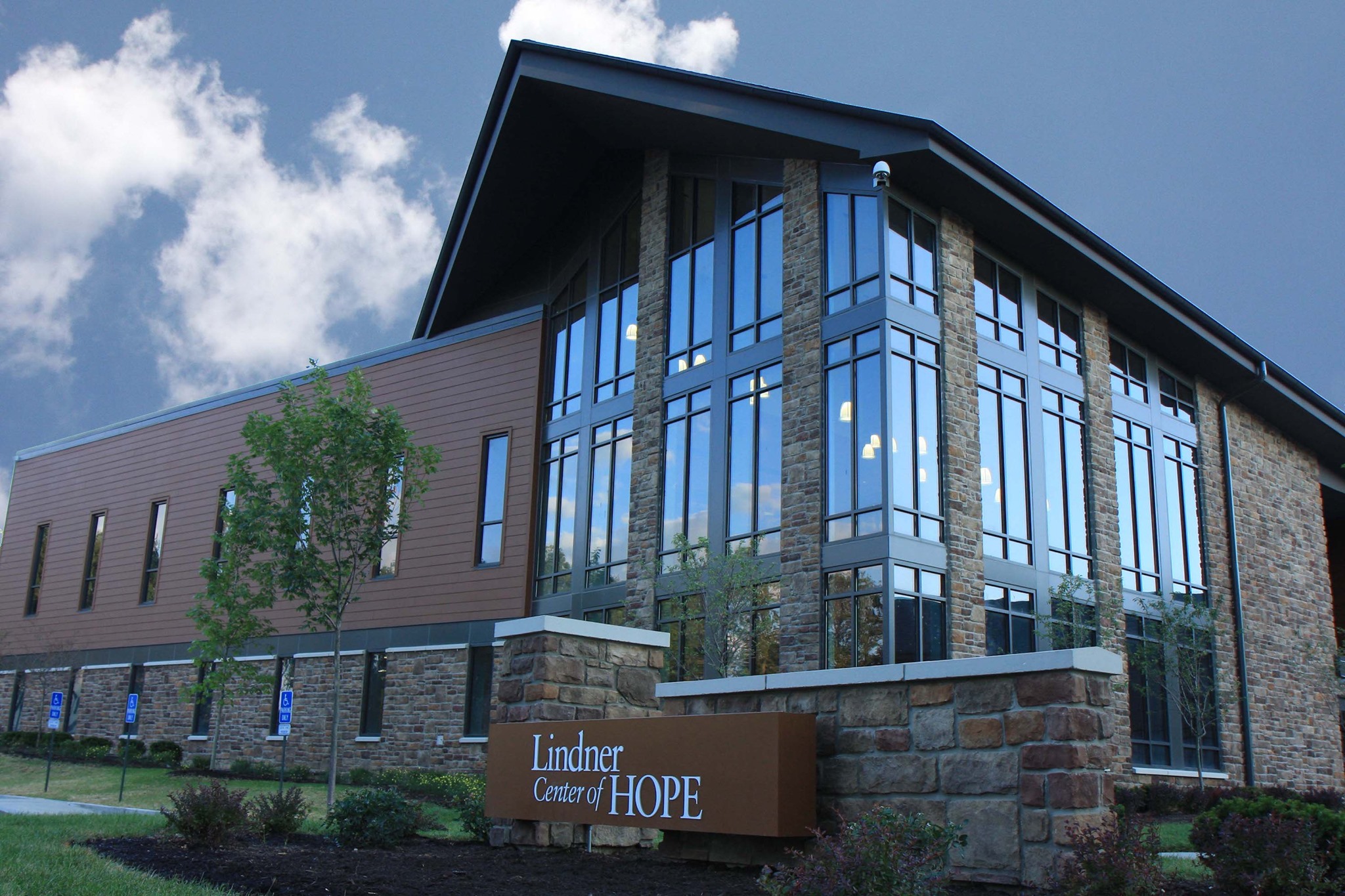 Lindner Center of Hope: Treatment Options, Amenities & Photos (Mason, Ohio)