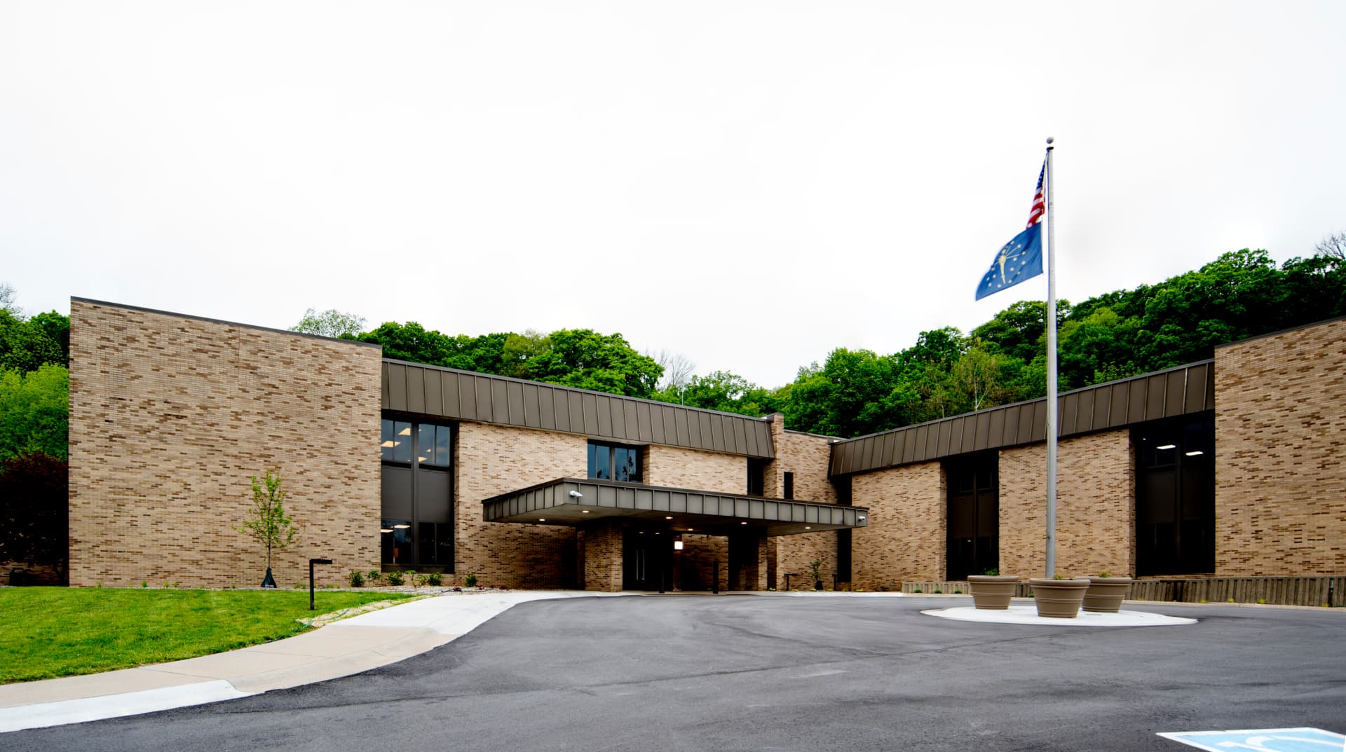 Riverbend Hospital: Treatment Options, Amenities & Photos (West ...