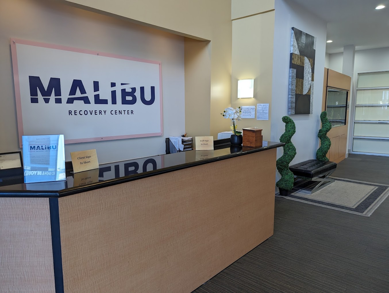 Malibu Recovery Center: Treatment Options, Amenities & Photos (Studio ...