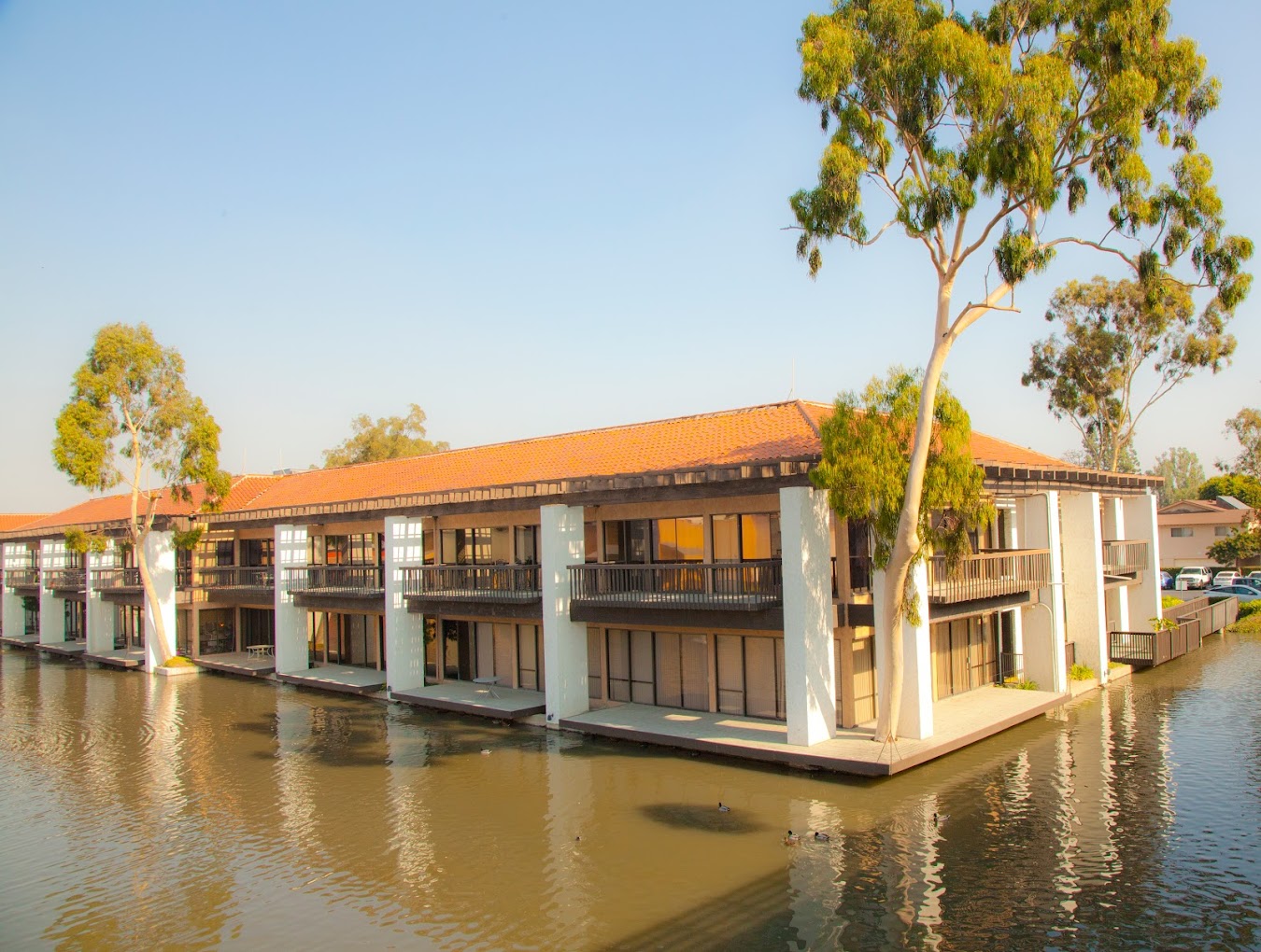 Silver Lining Recovery: Treatment Options, Amenities & Photos ...