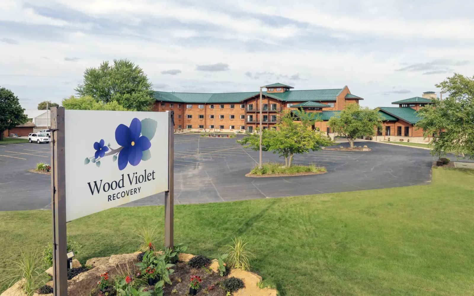 Wood Violet Recovery: Insurance, Amenities & Photos (Dodgeville, Wisconsin)