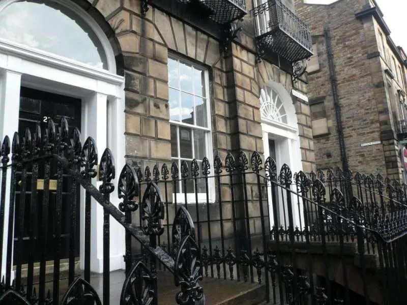 CATCH Recovery Edinburgh: Treatment Options, Amenities & Photos ...