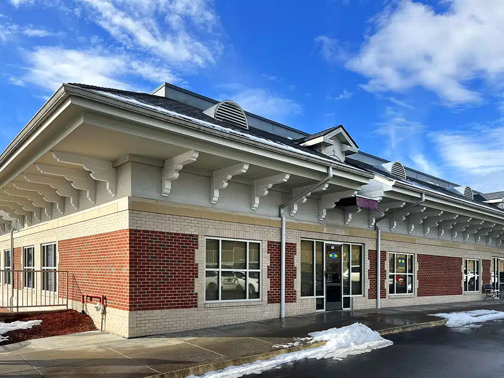 Crossroads Treatment Center Abingdon: Treatment Options, Amenities ...