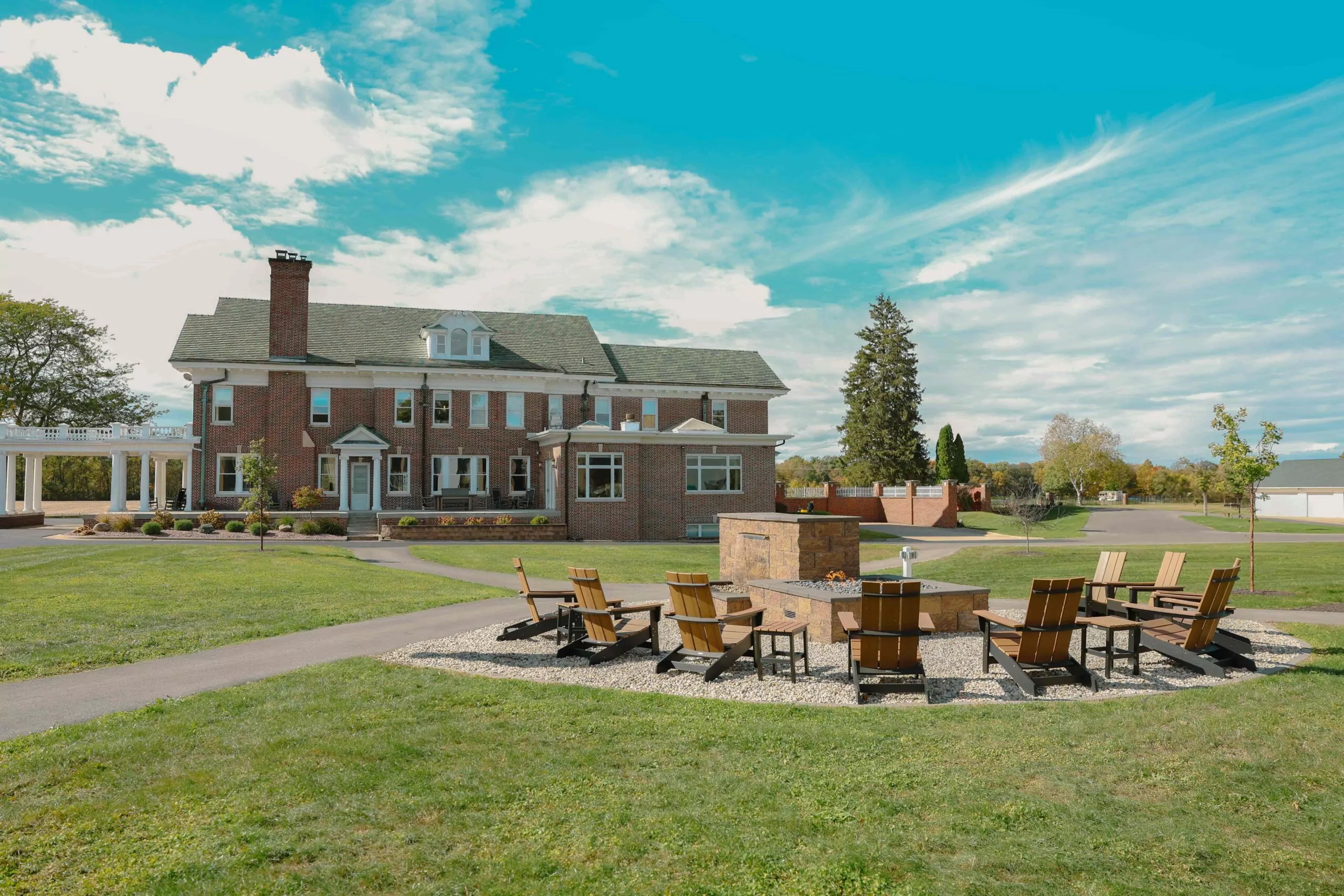 The Grove Estate: Insurance, Amenities & Photos (Peru, Indiana)