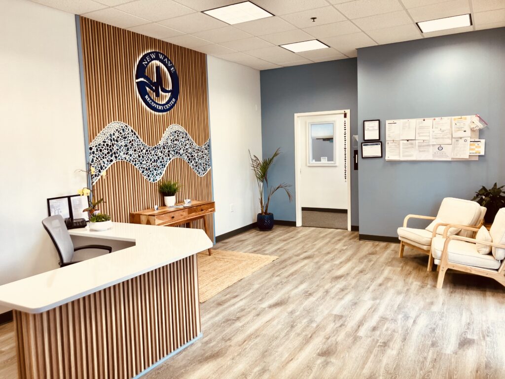 New Wave Recovery Center: Treatment Options, Amenities & Photos ...