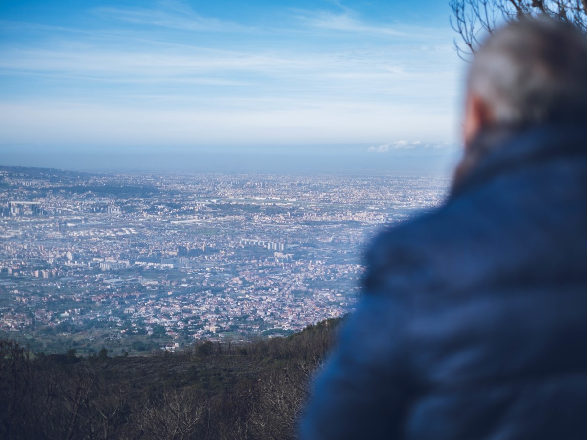 A Hike to "Vesuvius" Naples Volcano | Story | Hero Traveler