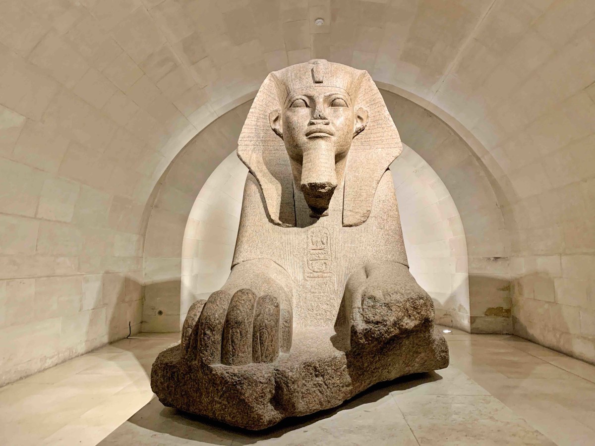 The Louvre Museum | Story | Hero Traveler