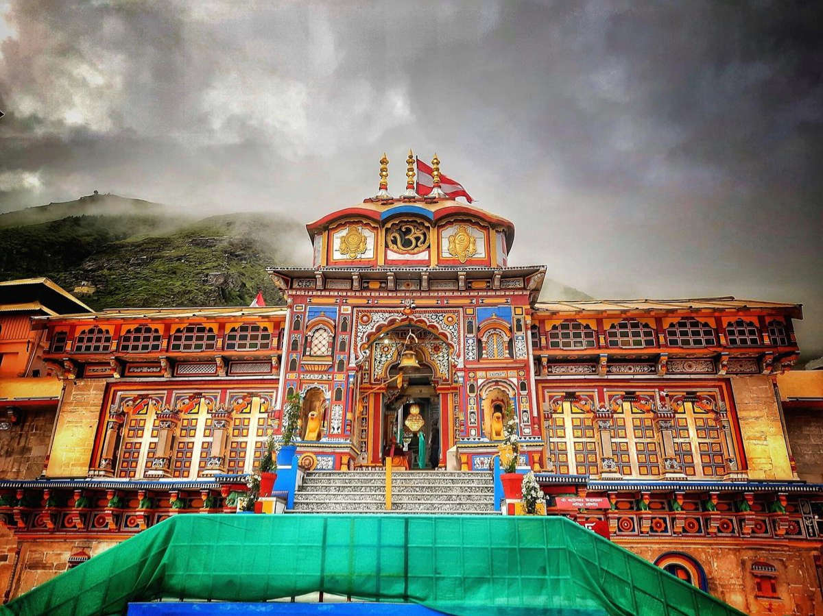 Badrinath Yatra by Helicopter 2026 | Story | Hero Traveler