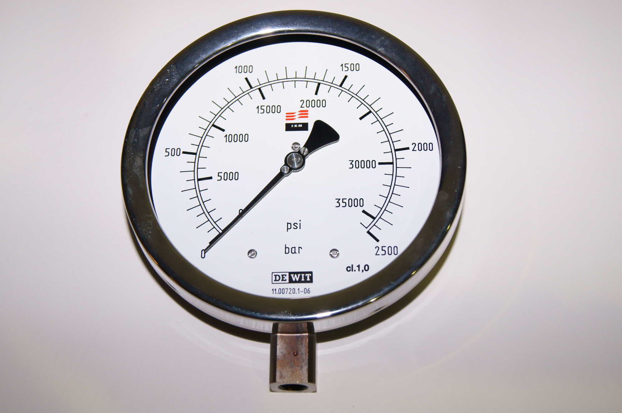 IFG DE WIT 2000 BAR PRESSURE GAUGE | rental.no