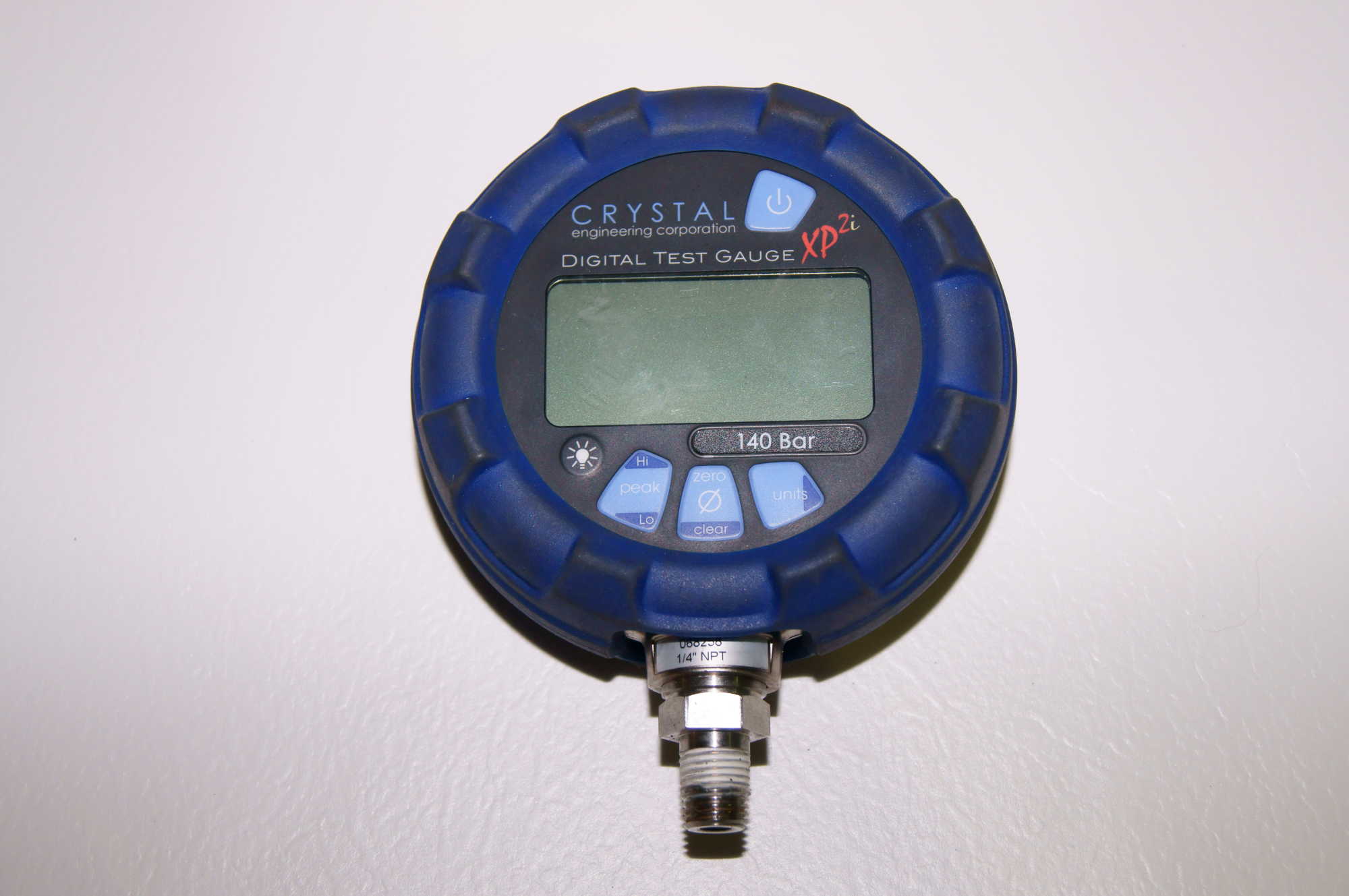 CRYSTAL ENGINEERING 140 BAR XP2I DIGITAL PRESSURE GAUGE | rental.no