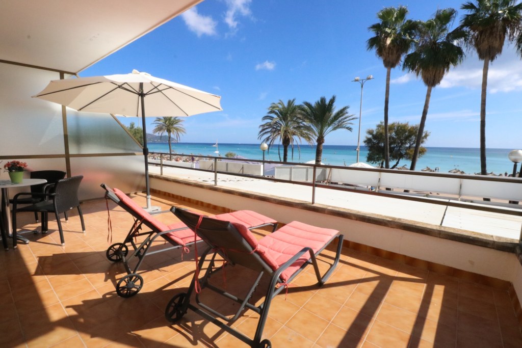 App. RIGO 1-B (Mitte): Geräumige Wohnung direkt am Strand Cala Millor ...