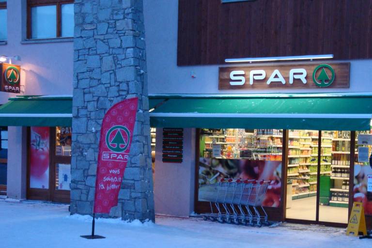 Spar | Commerces et services