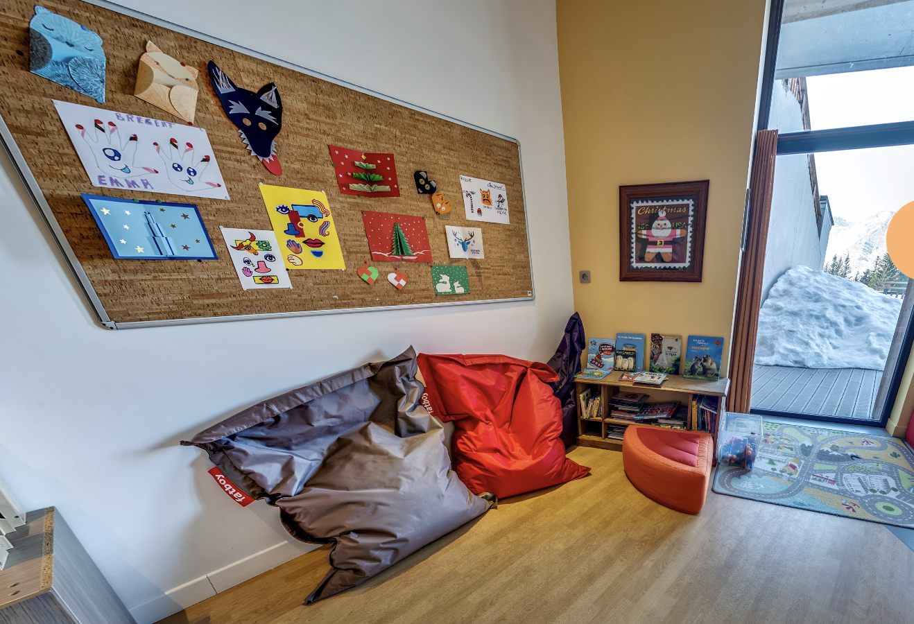 Kids Club Amara | Shops and services