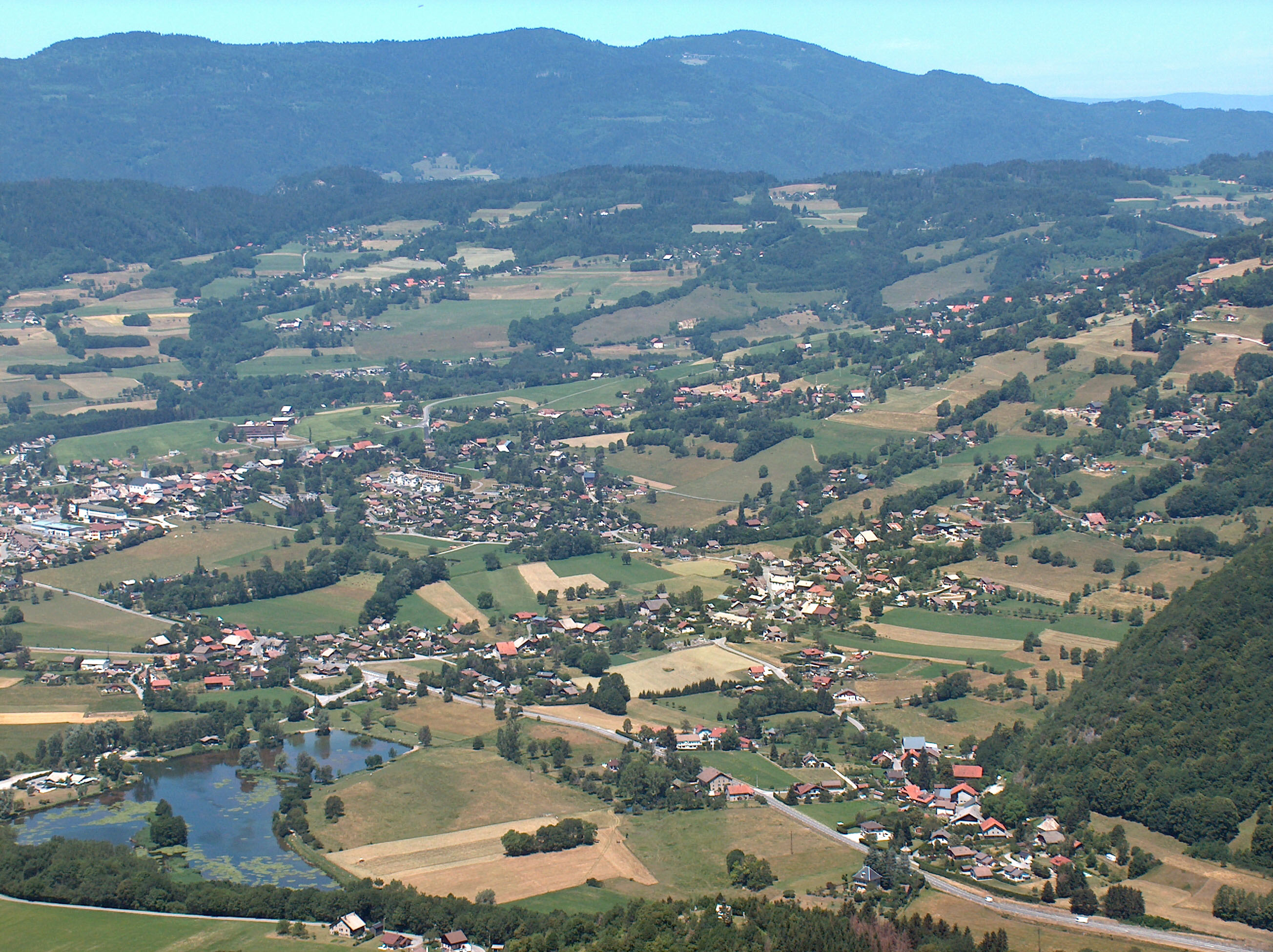 Mairie de Ville-en-Sallaz | Shops and services