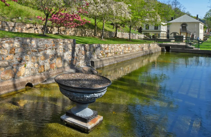 Berkeley Springs Cottage Rentals (Berkeley Springs, WV) - Resort ...