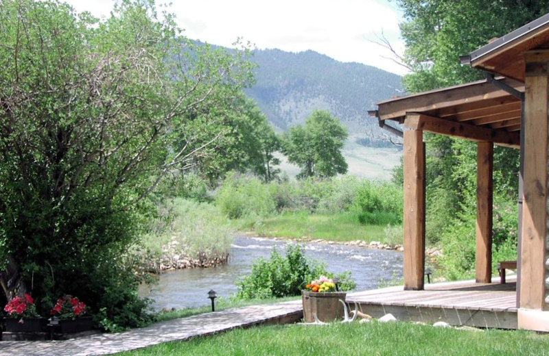 Vee Bar Guest Ranch (Laramie, WY) - Resort Reviews - ResortsandLodges.com