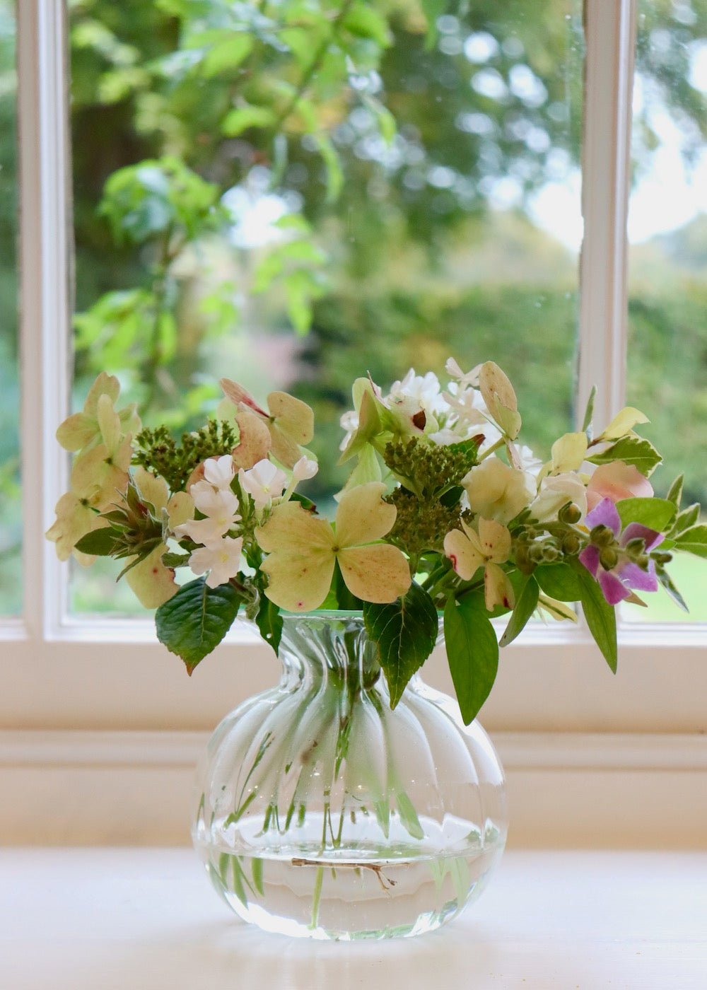 Luna Vase - Green Rim | EnableAll