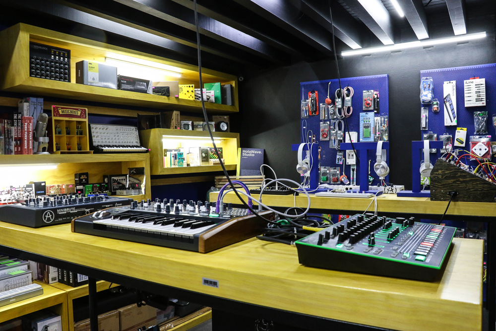 Conoce a Hola Wave; una propuesta diferente para | Actualités Reverb