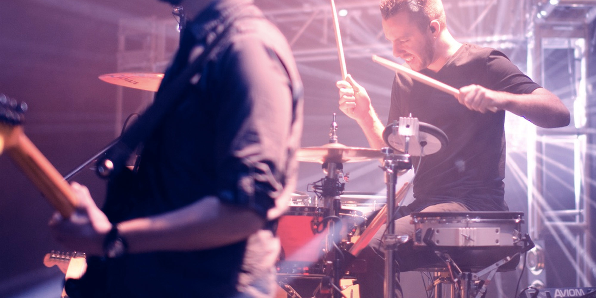 How to Keep Your Music Current (When your Tastes Aren’t) | Reverb News