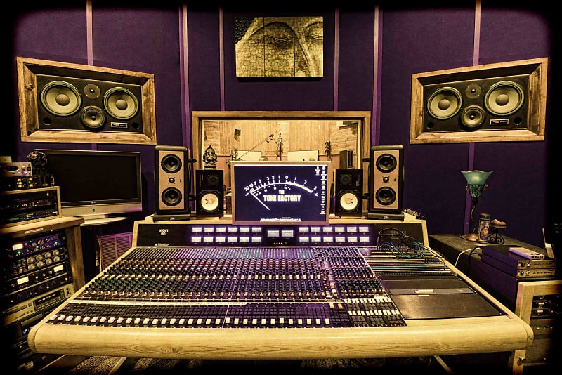 Find of the Week: A Stunning Trident Console from 1979 | Reverb News