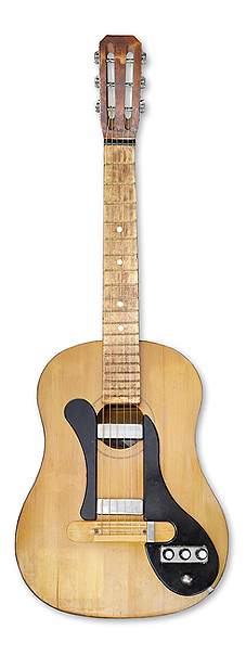 The Reverb Guide to Soviet-Era Guitars | Reverb News