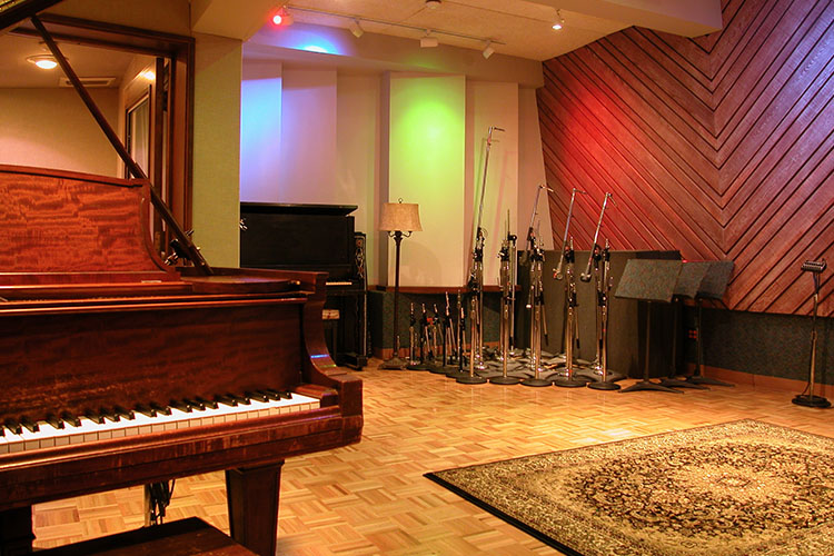 L.A.'s The Sound Factory Lists Collection of Historic | Reverb News