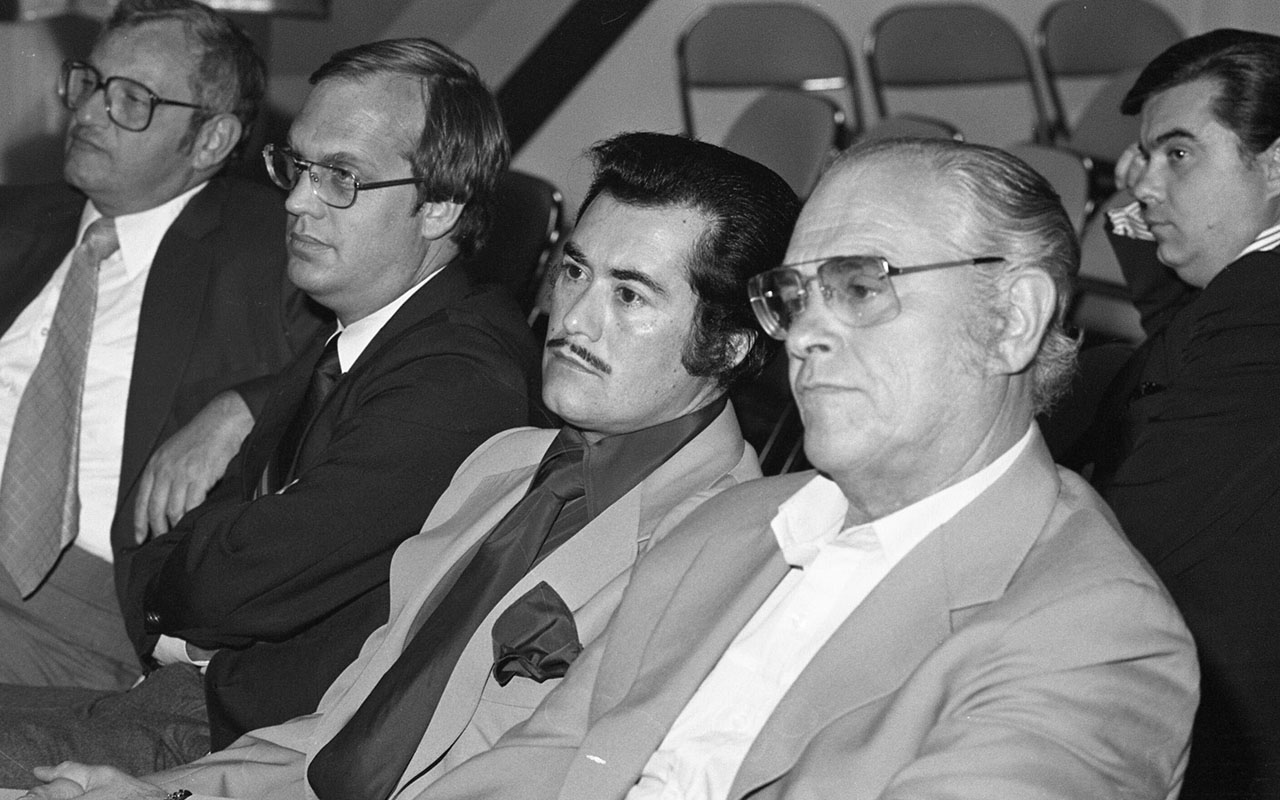 Wayne Newton sued NBC over reports linking him to the mob | Mobed Up ...