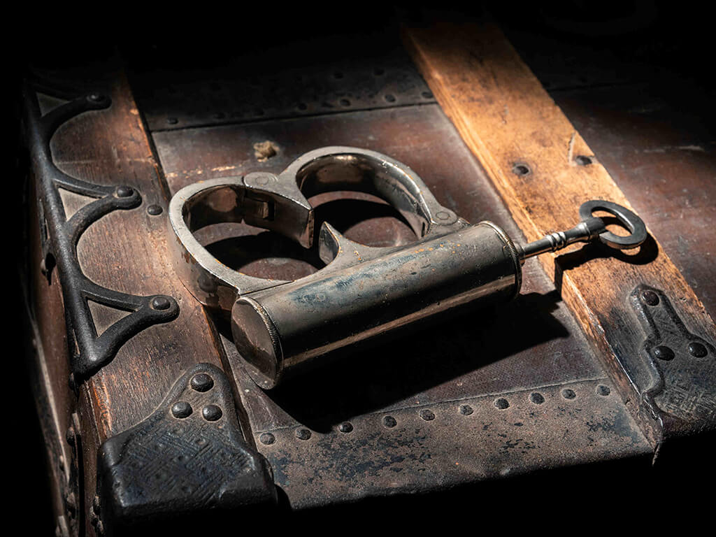 David Copperfield’s secret magic museum revealed in new book – PHOTOS ...