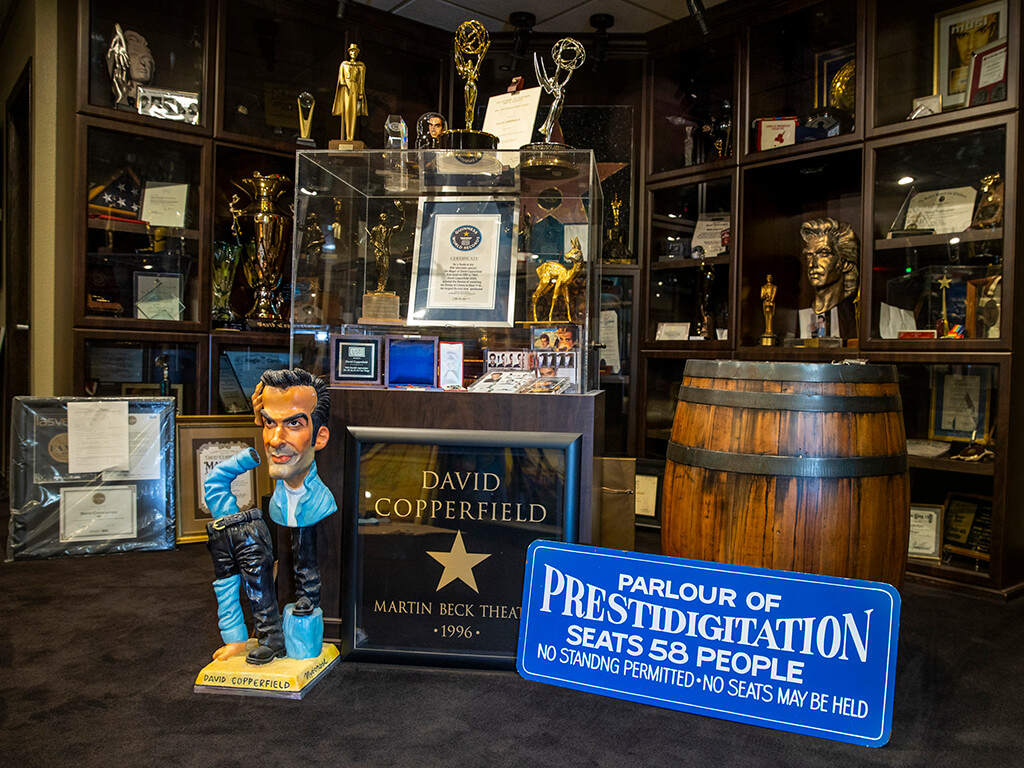 David Copperfield’s secret magic museum revealed in new book – PHOTOS ...