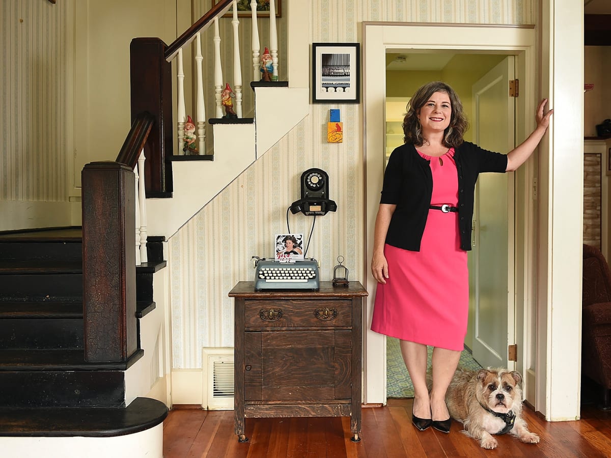 Home Tour: Eclectic South Vancouver Home of Comic Morgan Brayton | REW ...