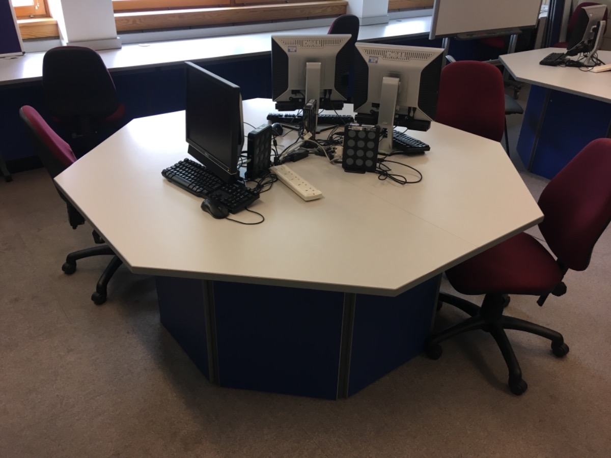 Octagonal Desk just £FREE Item ID 8070