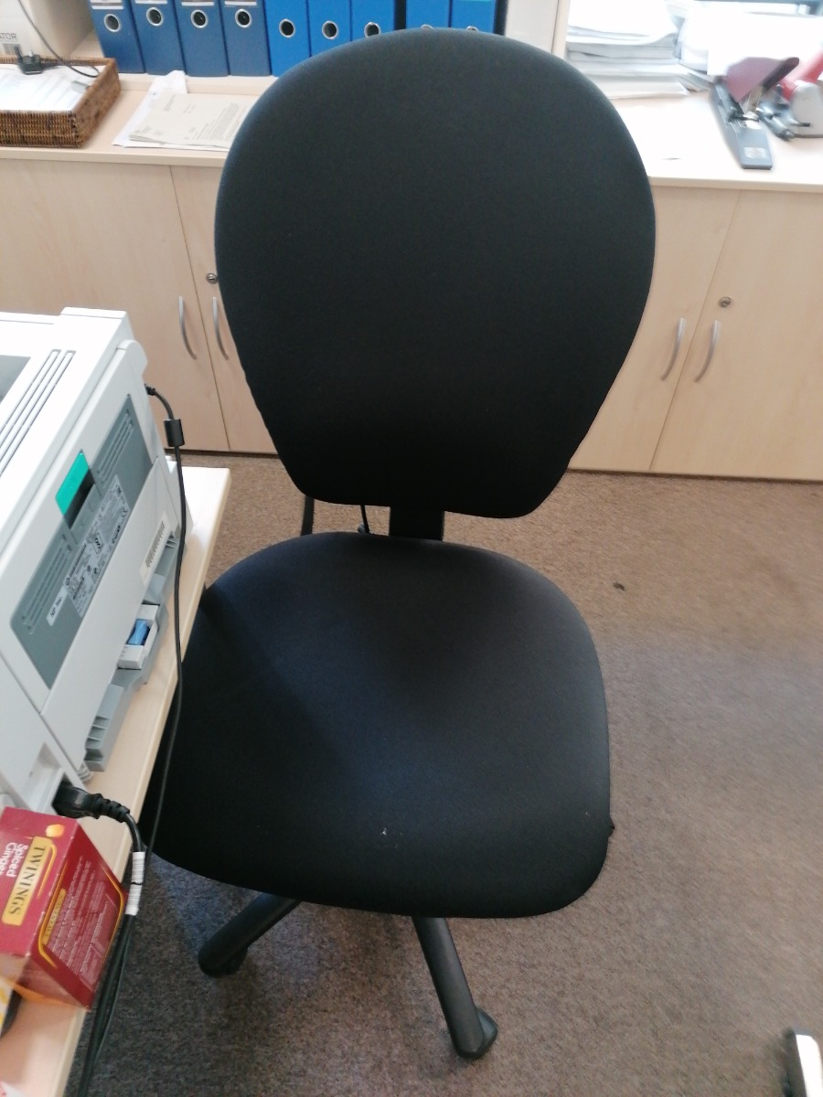 Operator task chair just £FREE Item ID 8269